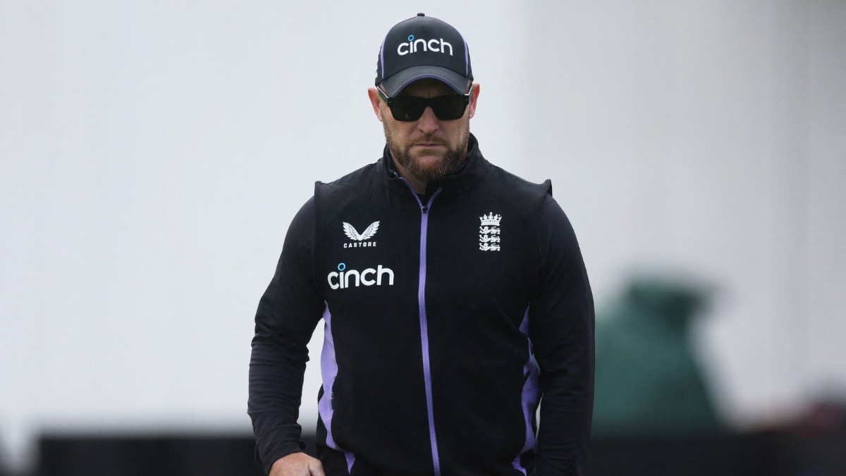 Champions Trophy: Cook slams 'relaxed' England under coach Brendon McCullum Champions Trophy: Cook slams 'relaxed' England under coach Brendon McCullum