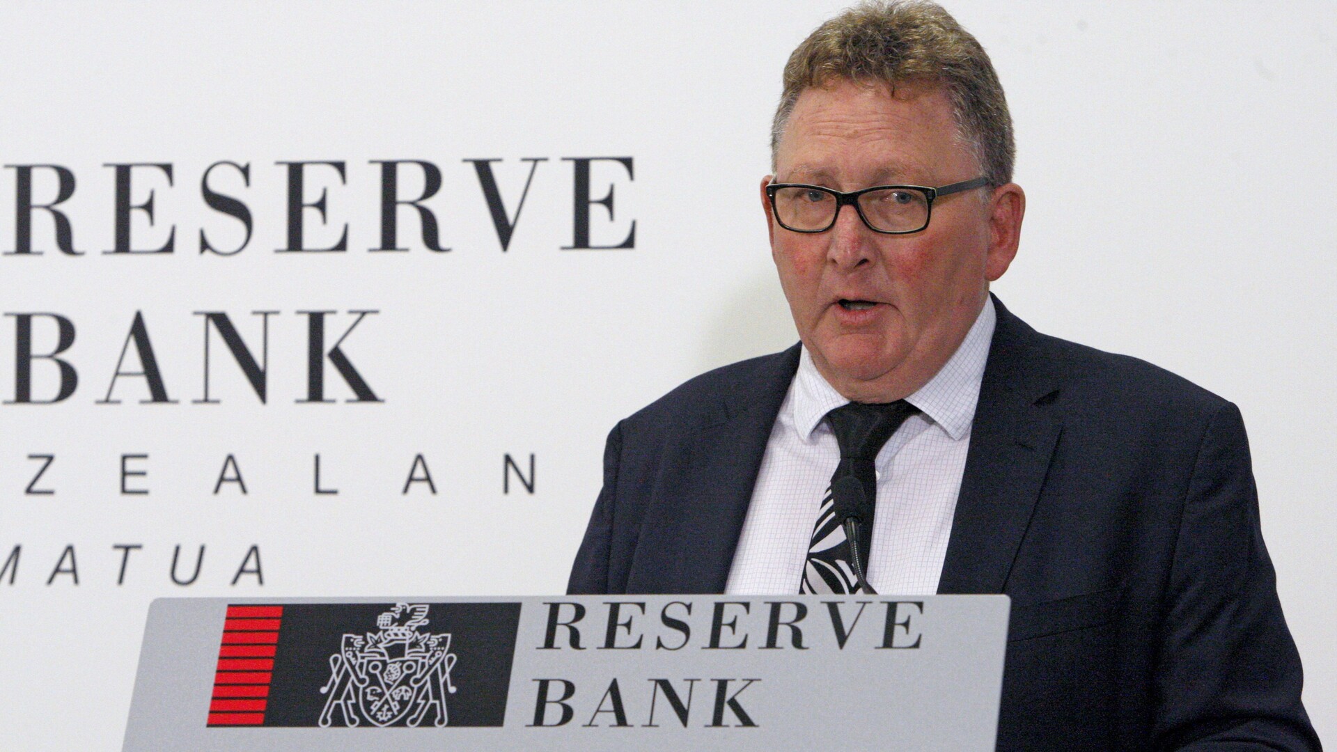 ‘Complete shock’: RBNZ governor steps down