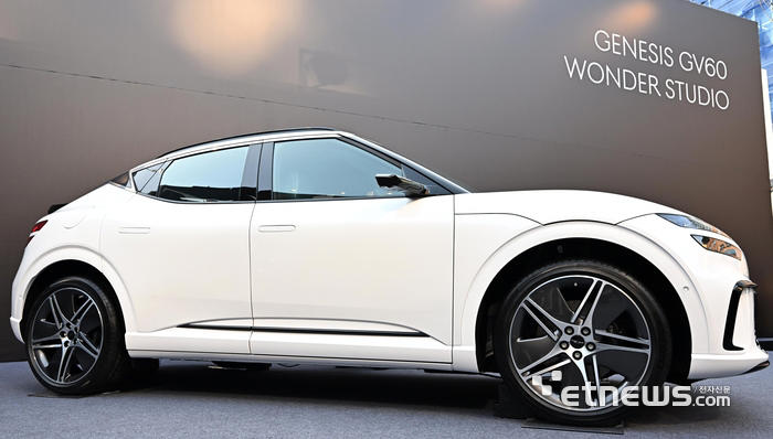 제네시스, 'GV60 부분변경' 출시…배터리 키워 481㎞ 달린다