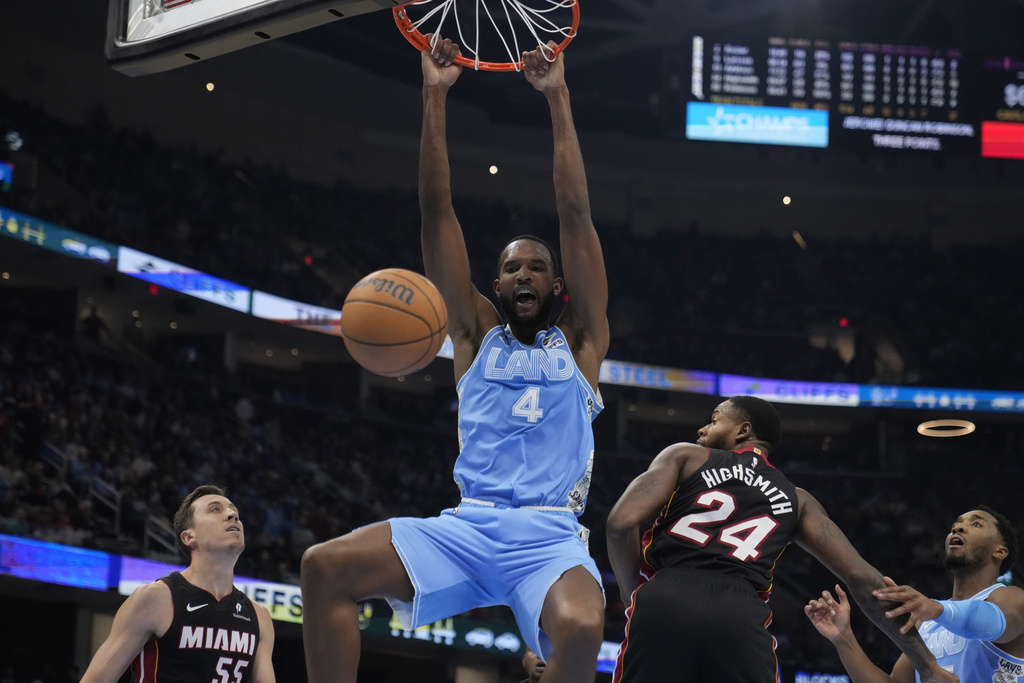 Cavaliers arrollan a Heat 112-107 para hilvanar 12 triunfos y asegurar ...