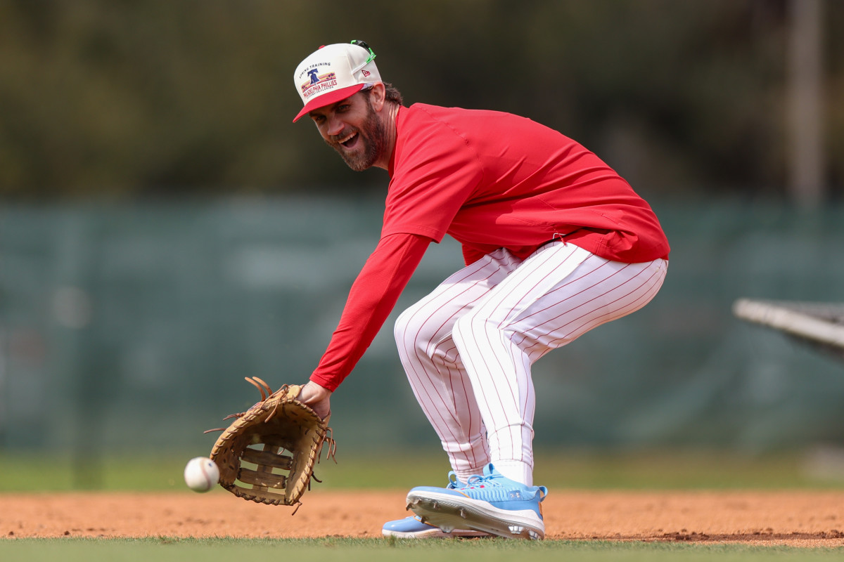 Bryce Harper Sends Phillies 5-Word Message About Position Switch
