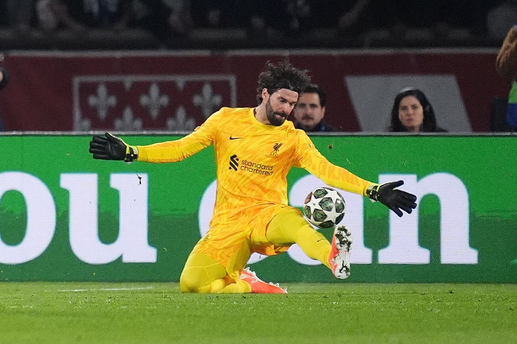 Liverpool boss Arne Slot hails ‘best goalkeeper in the world’ Alisson ...