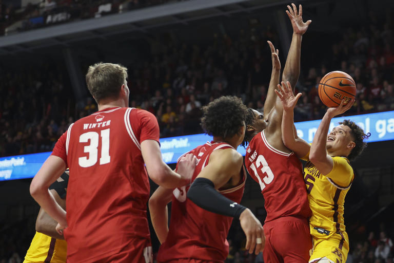 Blackwell carries No. 12 Wisconsin past Minnesota 74-67 with 25 points ...