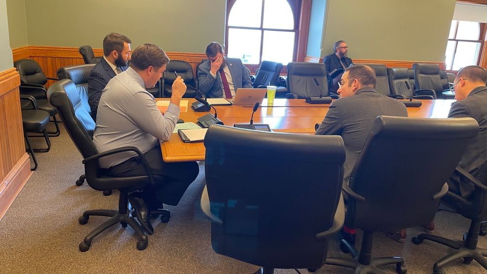 House advances bills requiring police comply with ICE detainer requests ...