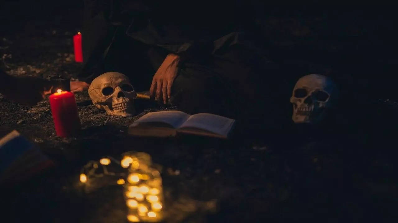 Zodiac Signs Who Are Likely To Experience Paranormal Activities