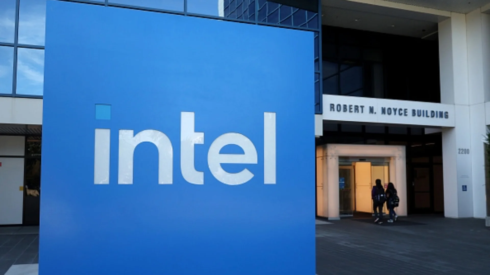 Intel Wins Shareholder Lawsuit Over $32B Market Loss That Triggered Layoffs