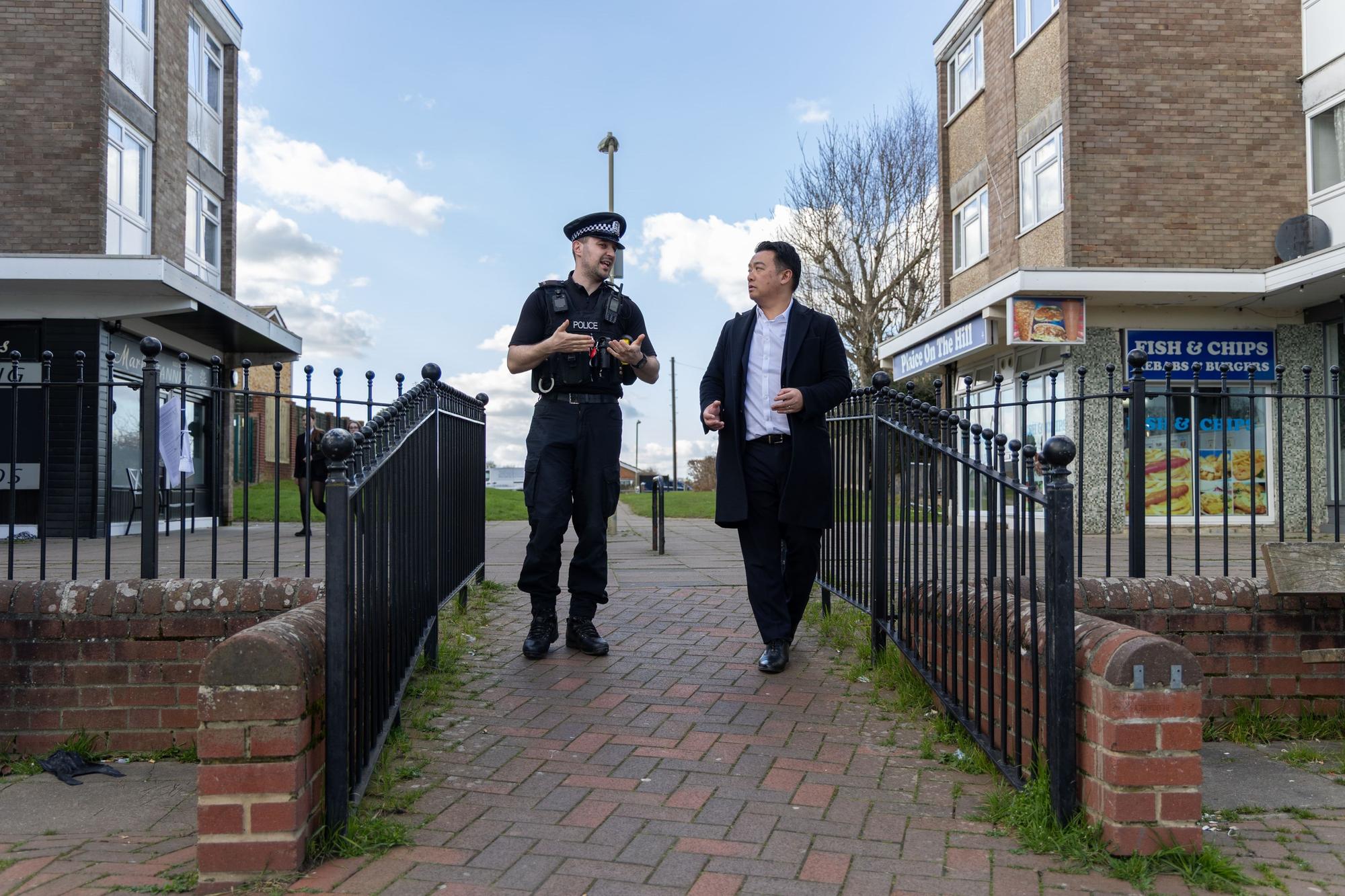 Havant MP Alan Mak goes on patrol in Purbrook to see success of Local ...