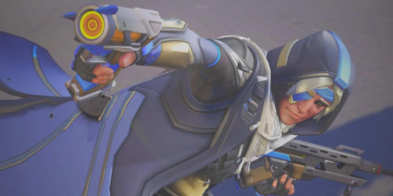 Overwatch 2 Clip Shows How One Ana Perk Allows For Awesome Grenade ...