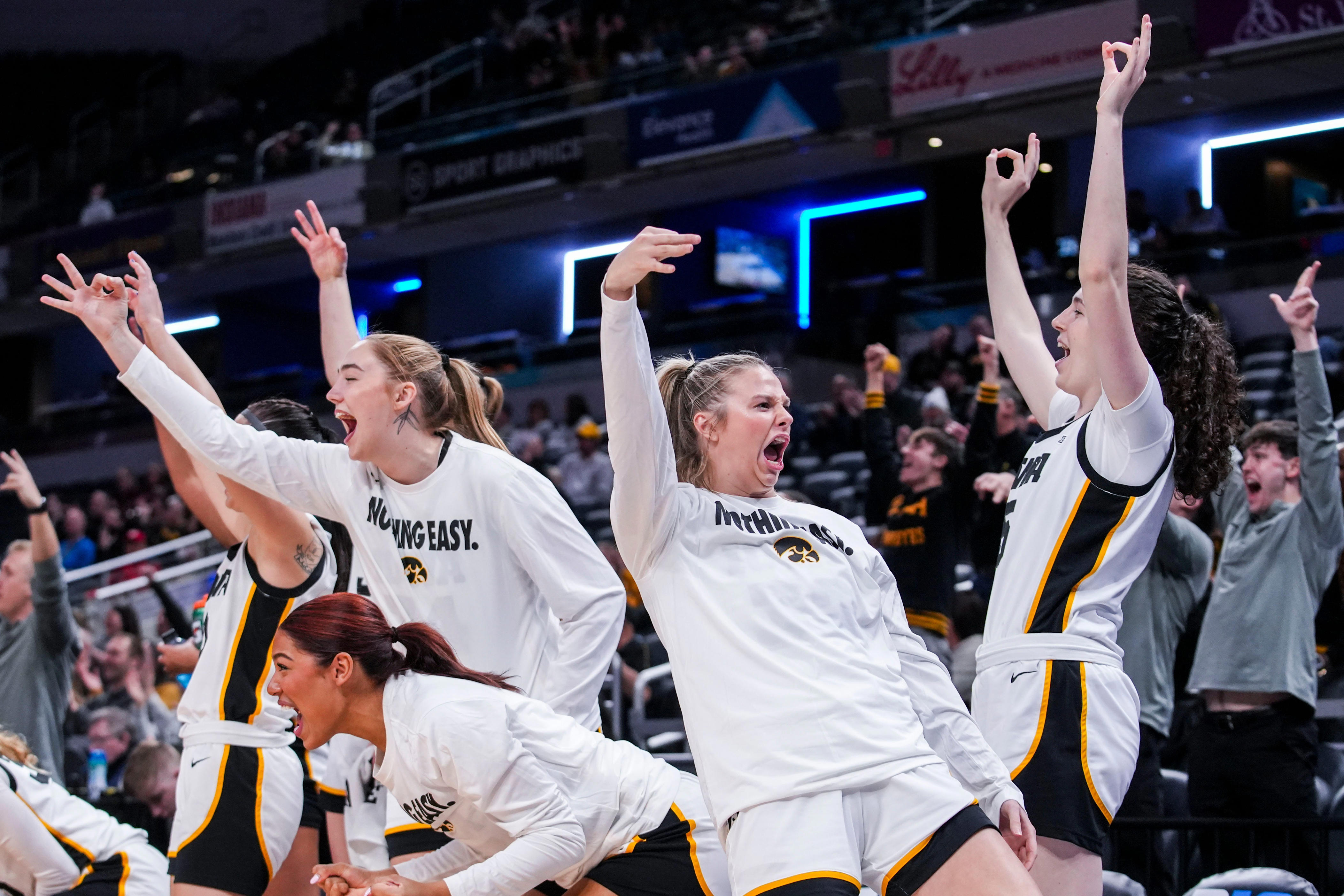 Three Iowa women's basketball stars from blowout win vs. Wisconsin