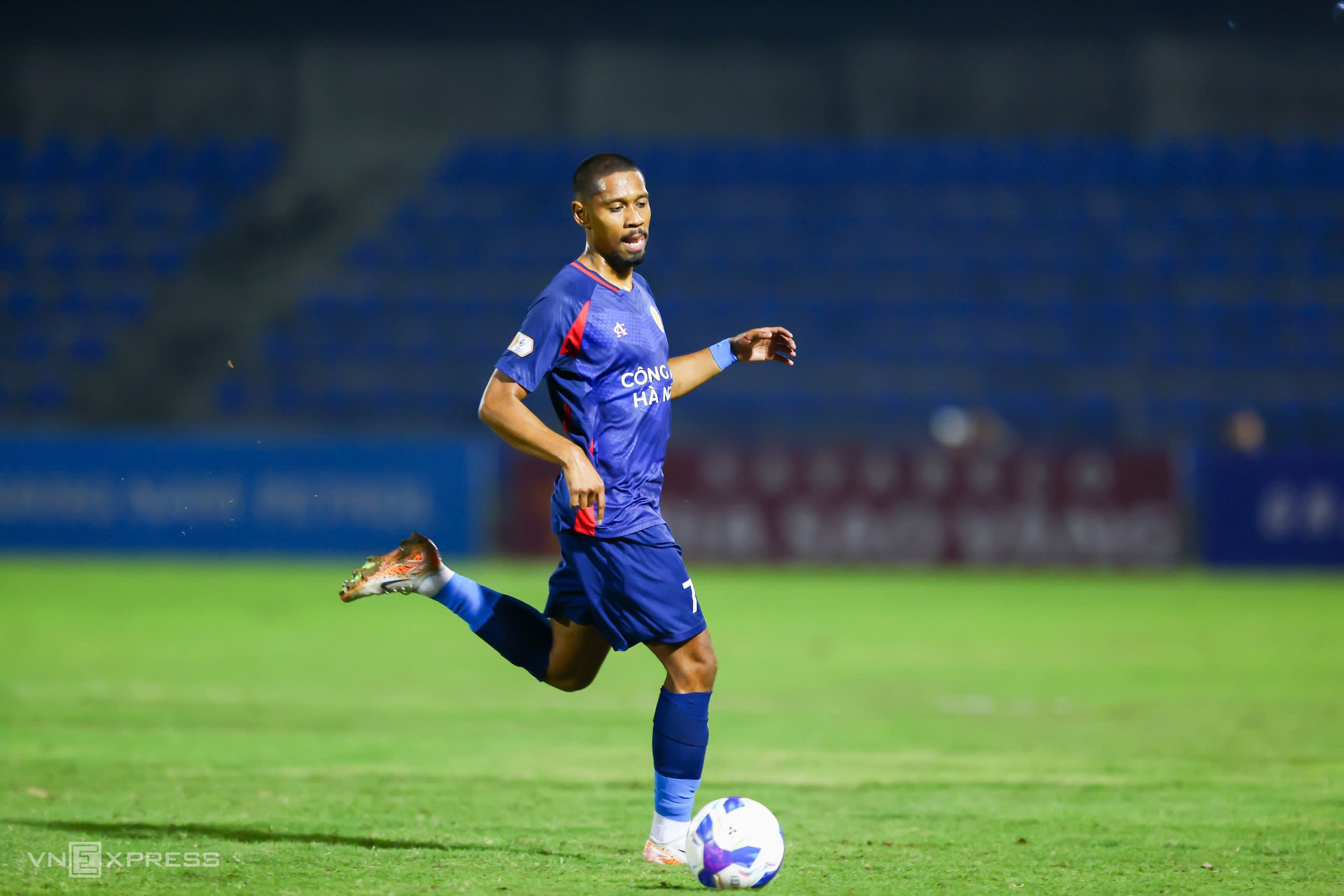 Jason Quang Vinh Pendant tiếp tục lỡ hẹn đội tuyển Việt Nam