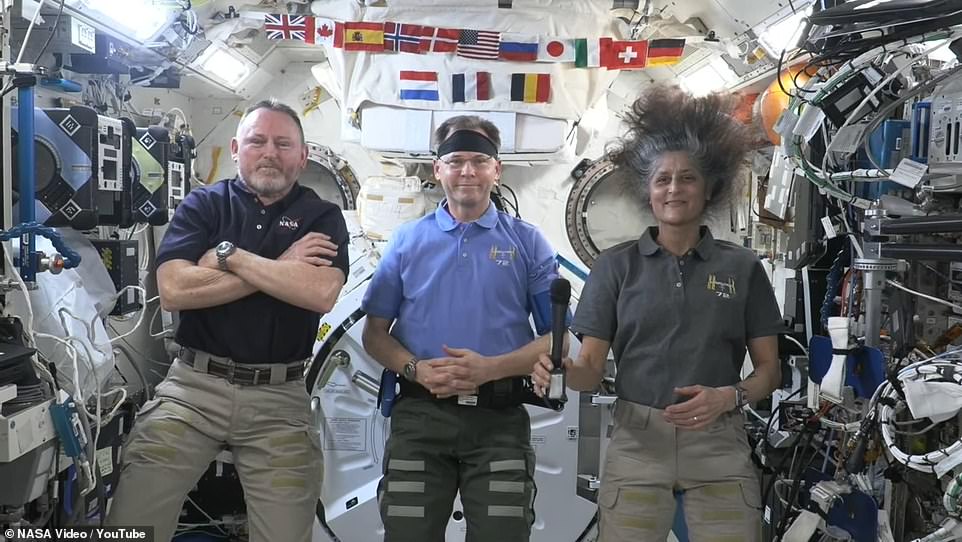 NASA's stranded astronauts back Musk's rescue claims