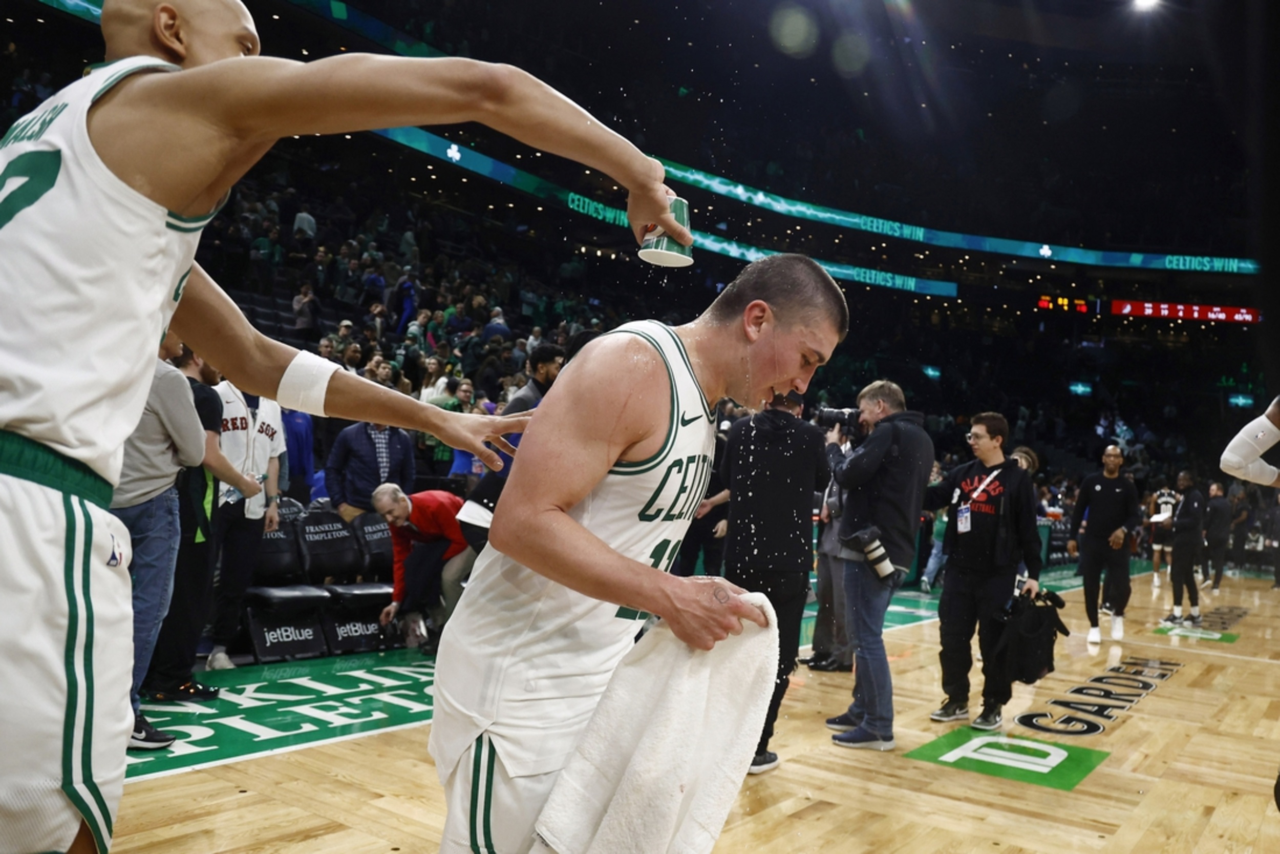 NBA roundup: Two Celtics score over 40 in win over Blazers