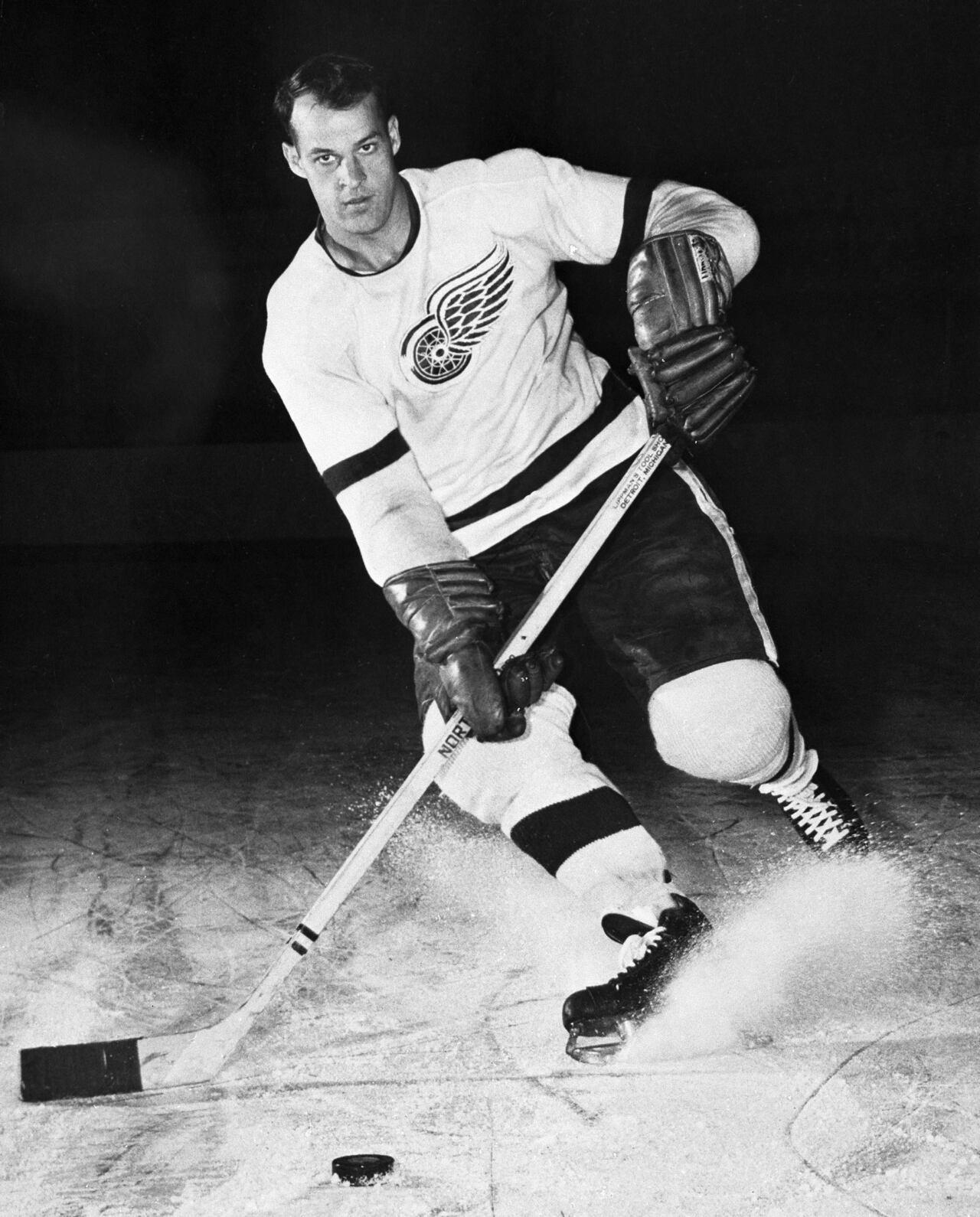 'Elbows up' rallying cry evokes memories of Mr. Hockey