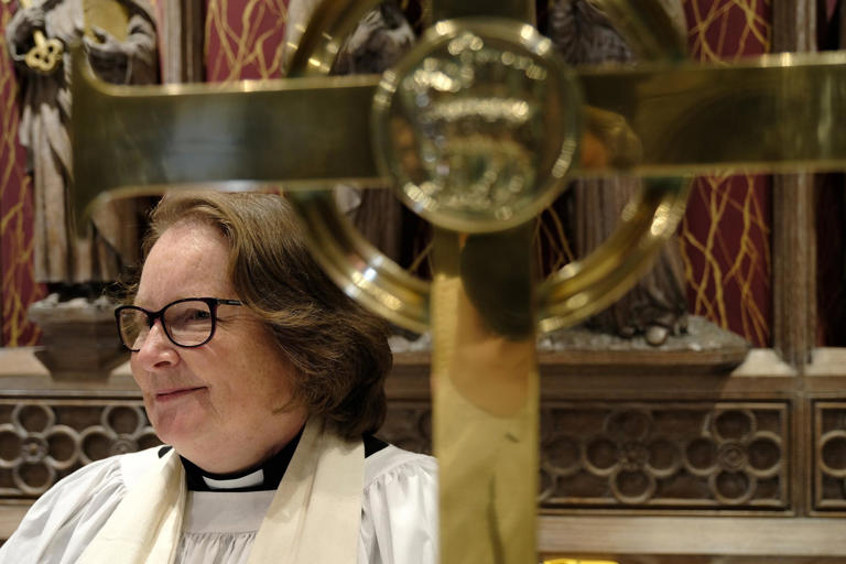 IN PICTURES: Meet Reverend Sam Tredwell the new vicar of St Mary's ...