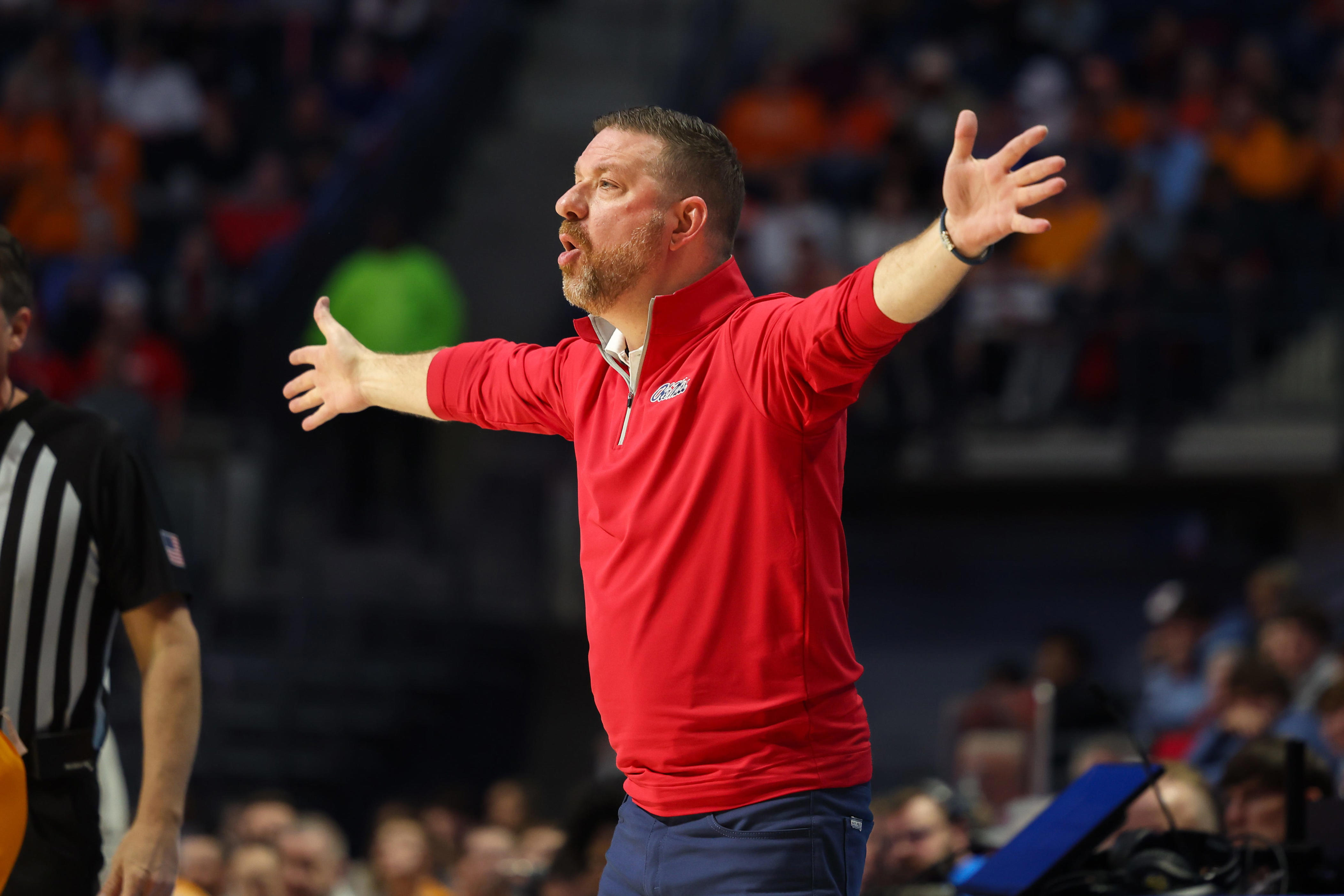Ole Miss basketball coach Chris Beard not leaving for Texas A&M opening ...