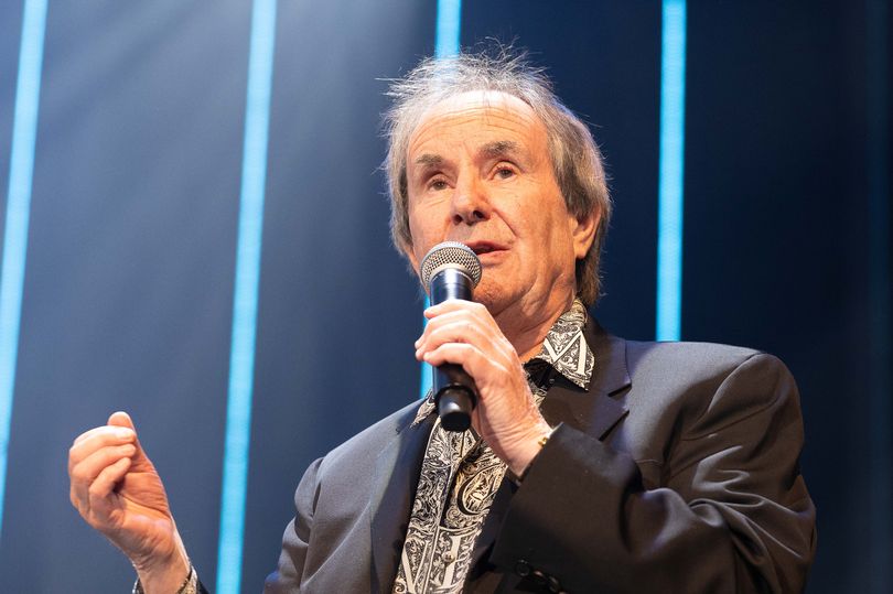 Irish singer Chris de Burgh has finally explained what ‘Lady in Red’ is ...