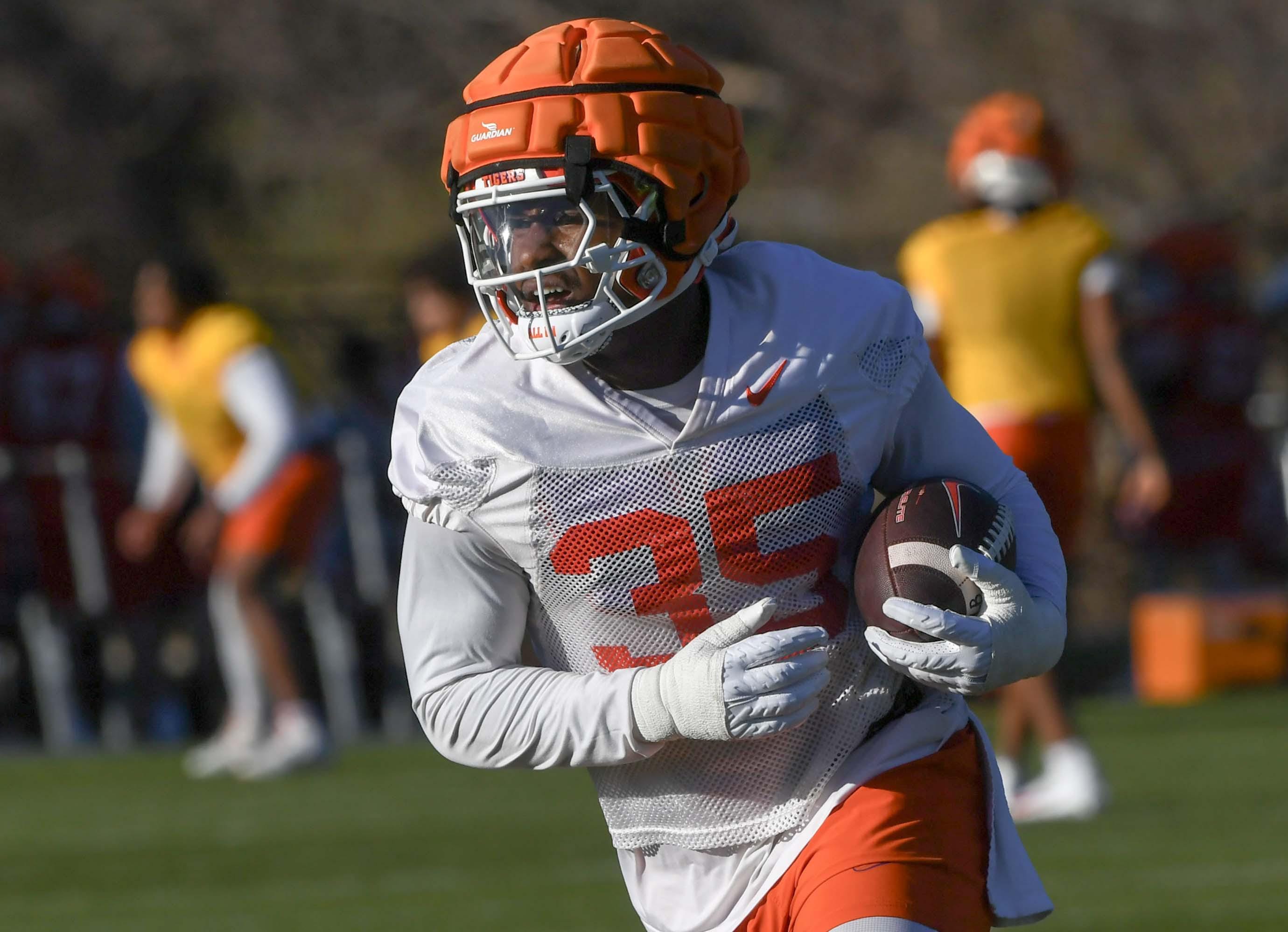 Clemson defensive coordinator Tom Allen on Jeremiah Alexander's ...