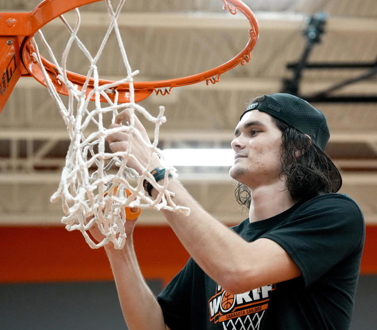 Sarasota High boys basketball eyes title, will play Windermere in Class ...