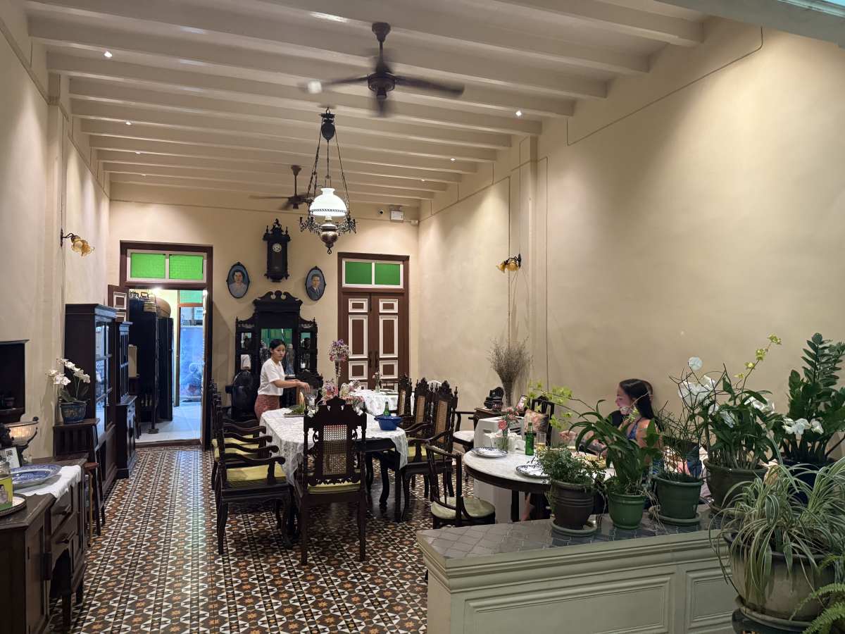 Charm Dining Gallery