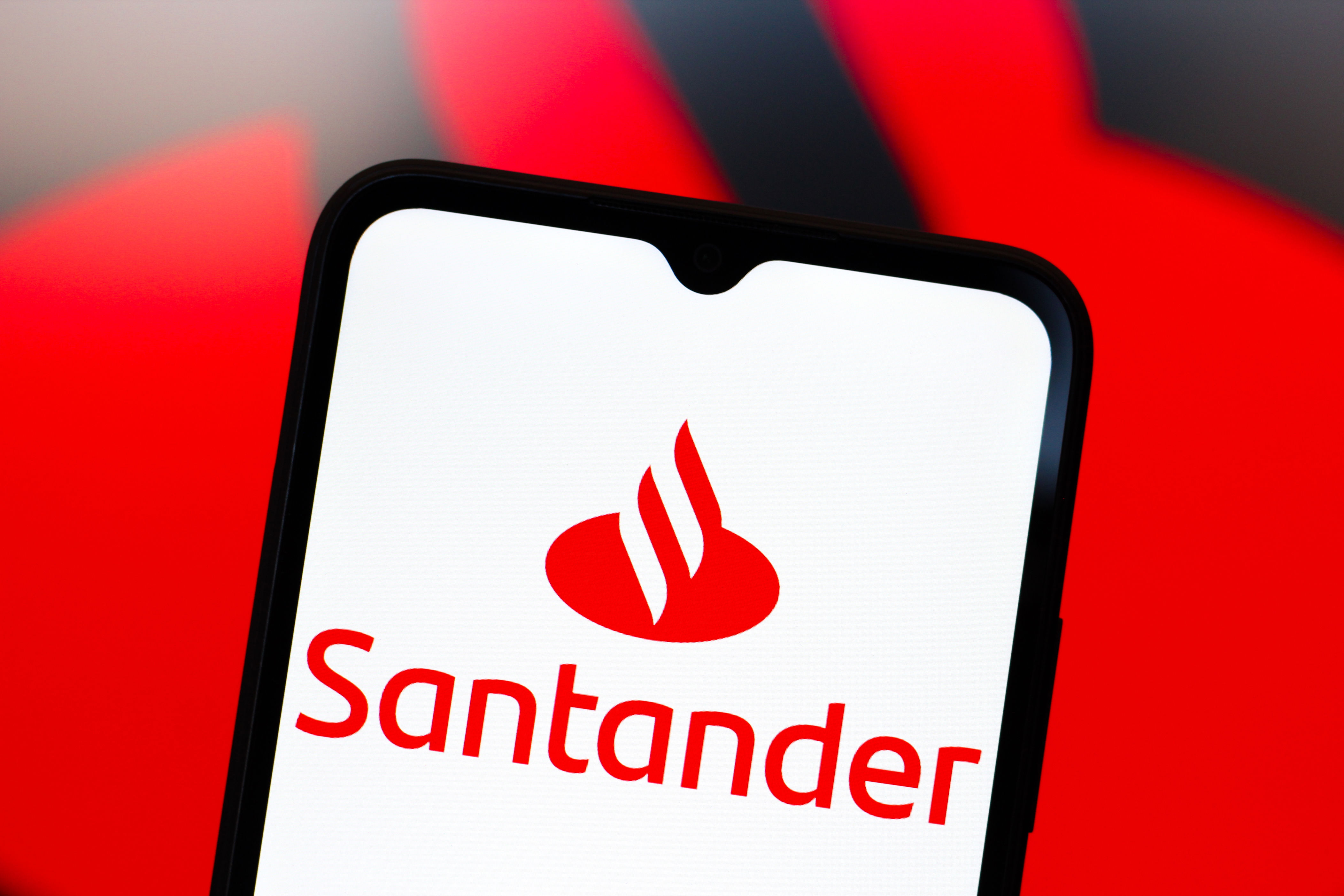 As Santander online banking goes down, can you claim compensation over ...