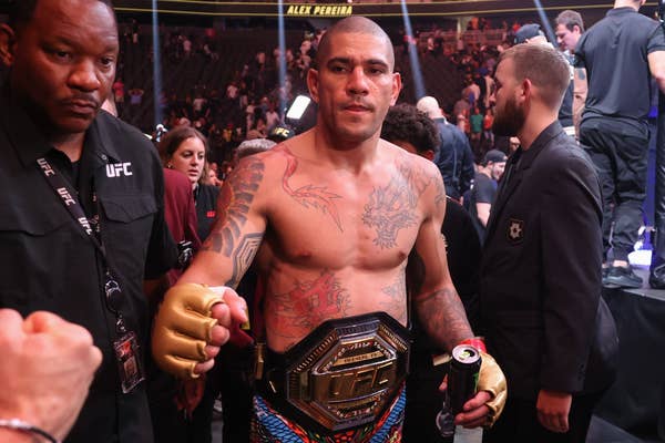 UFC champion Alex Pereira responds to Oleksandr Usyk after boxer’s ...