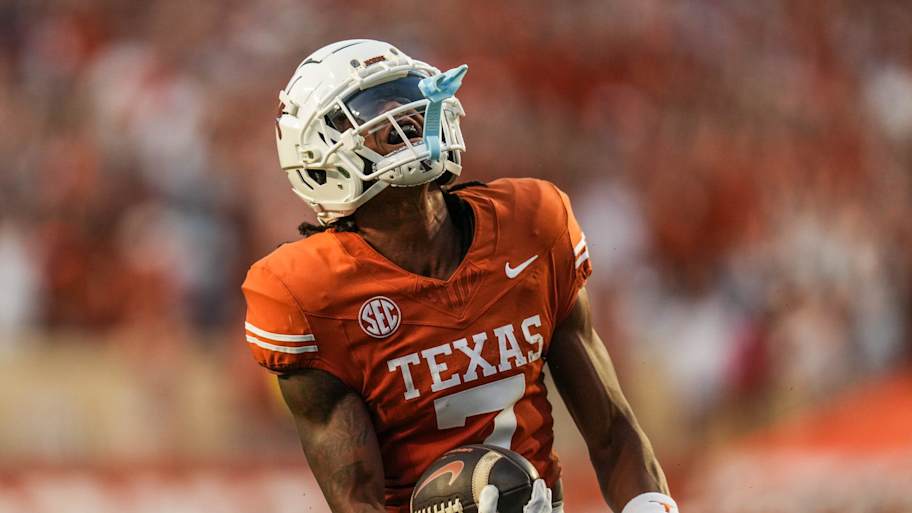 Titans Met With Viral WR at NFL Combine