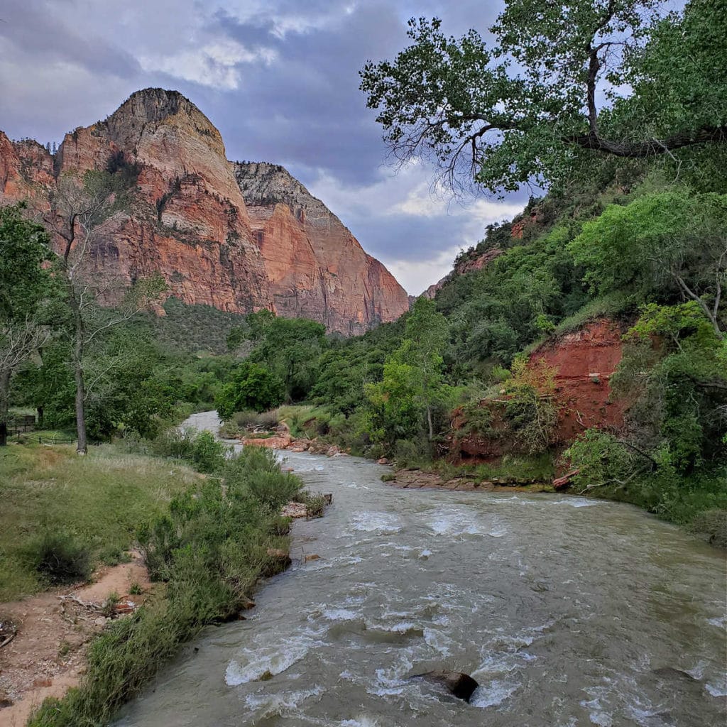 Complete Guide to plan your trip to Zion National Park in Utah!