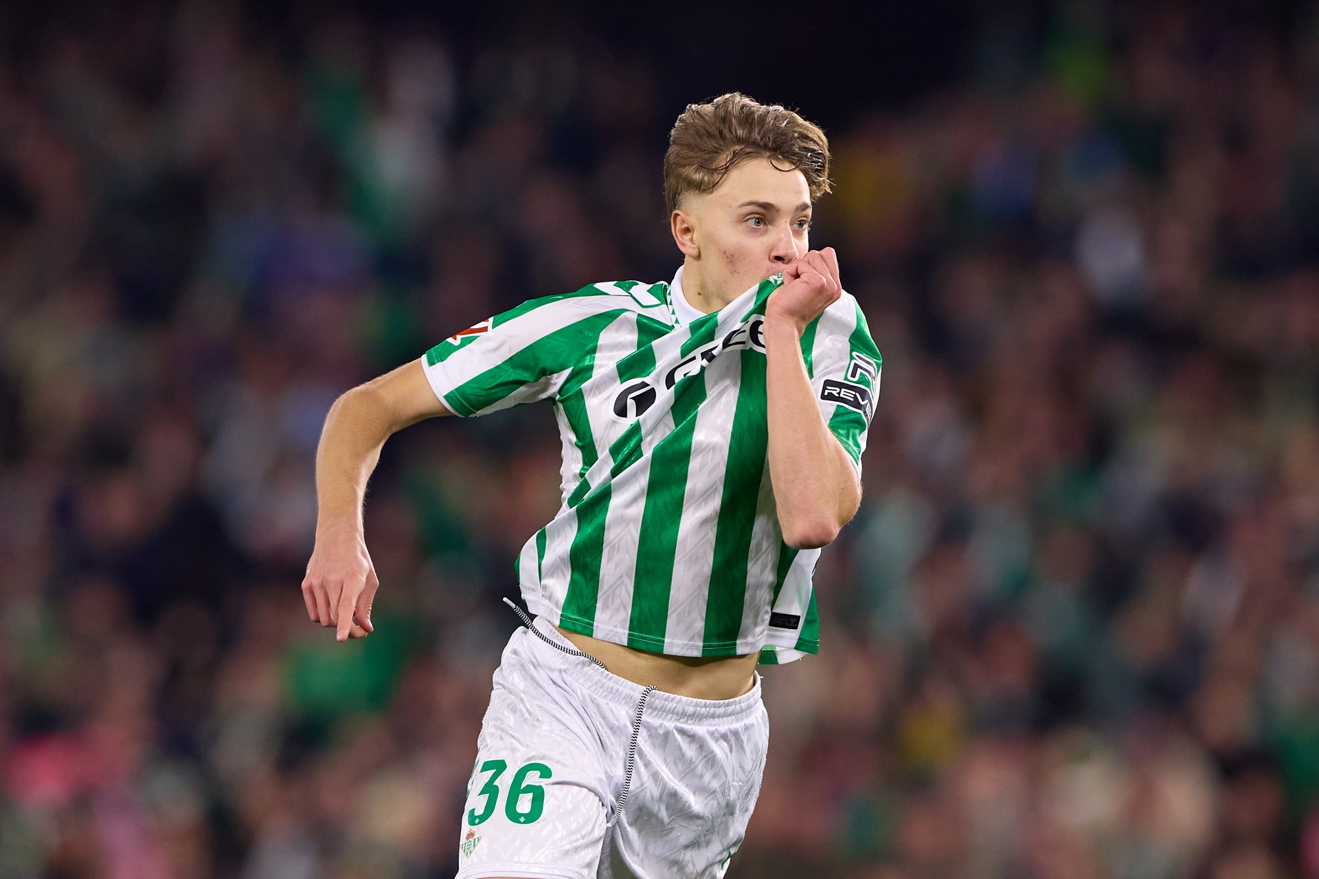 'What a player!' - Chelsea step up transfer interest in £42m Real Betis winger