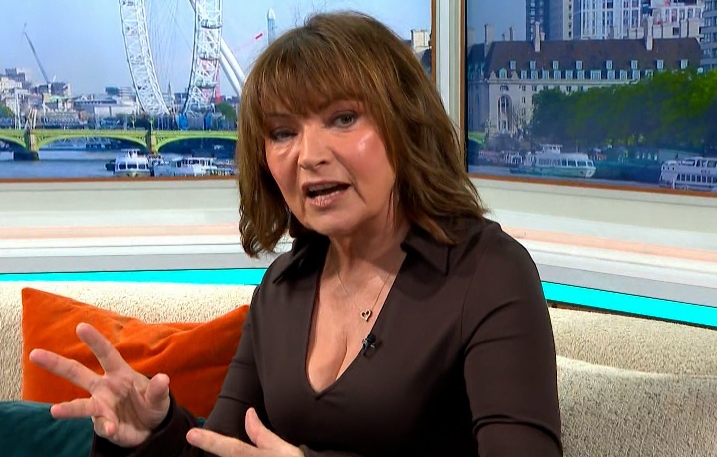Lorraine Kelly reveals truth behind 'puffy' face after fans share concern