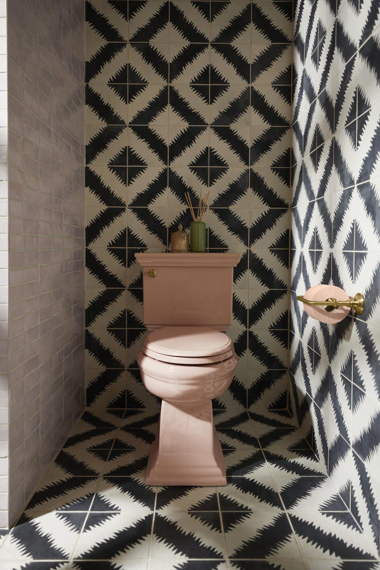 Colorful Toilets Are Everywhere Again—Would You Commit?