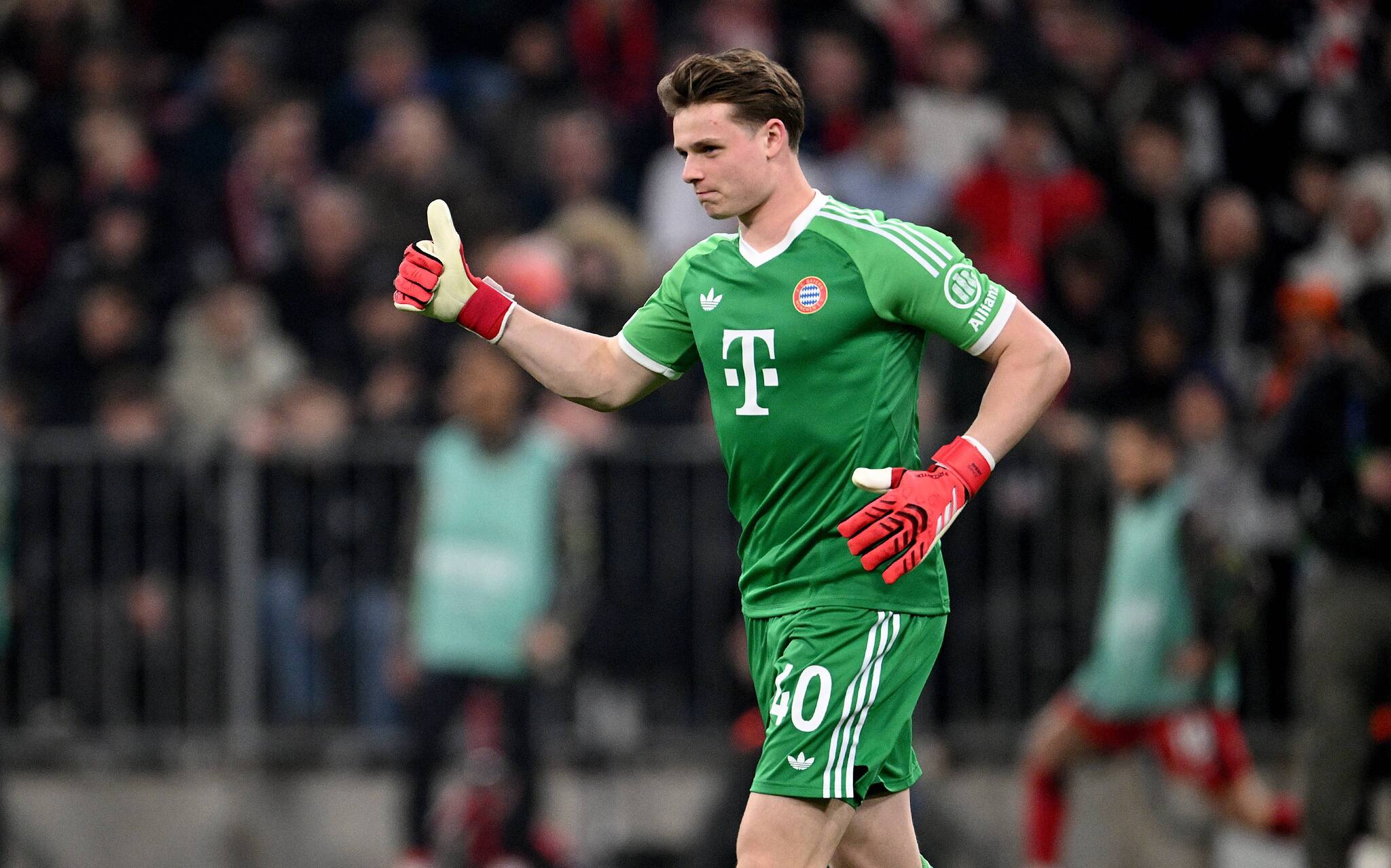 Jonas Urbig: Das ist der Neuer-Vertreter