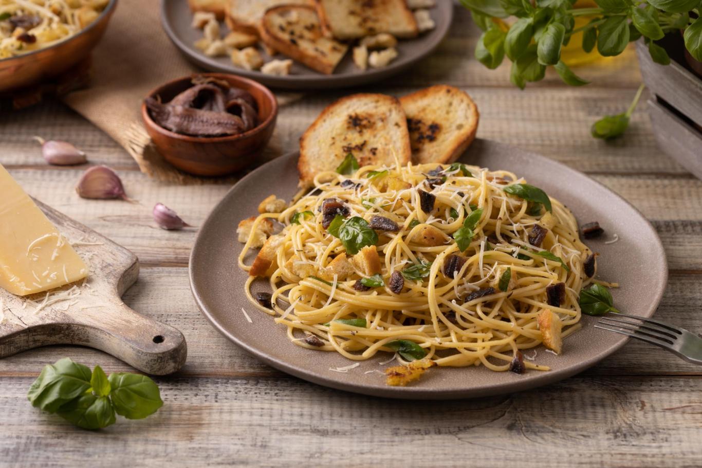 Comment préparer des “spaghetti pauvres”, cette recette italienne ...