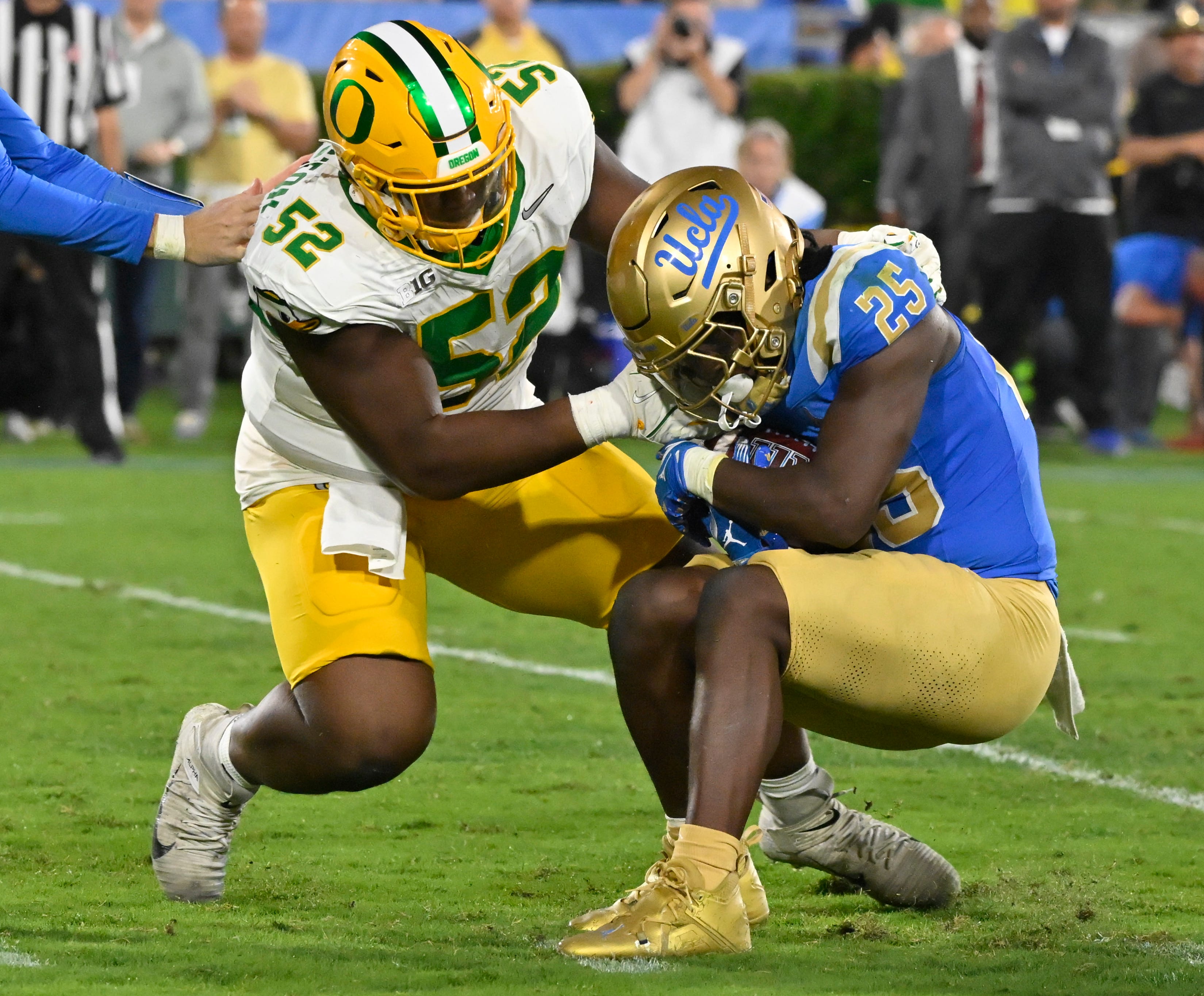 What's new with the Oregon Ducks' DL room ahead of 2025 spring season?