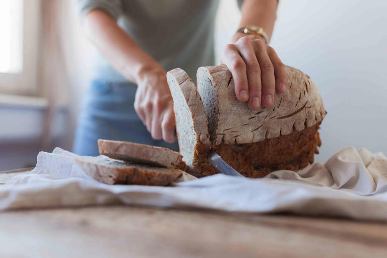 7 Healthy Types of Bread, According to a Dietitian