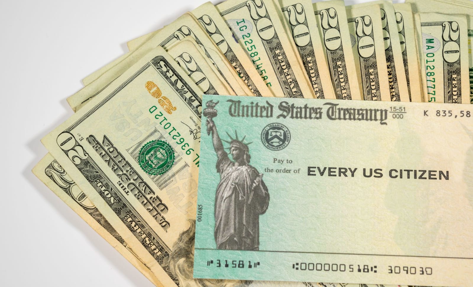 Drastic Credit Card Cuts Leave US Federal Workers Struggling to Operate