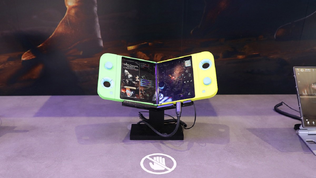 Samsung has made its own Nintendo Switch that can fold in half