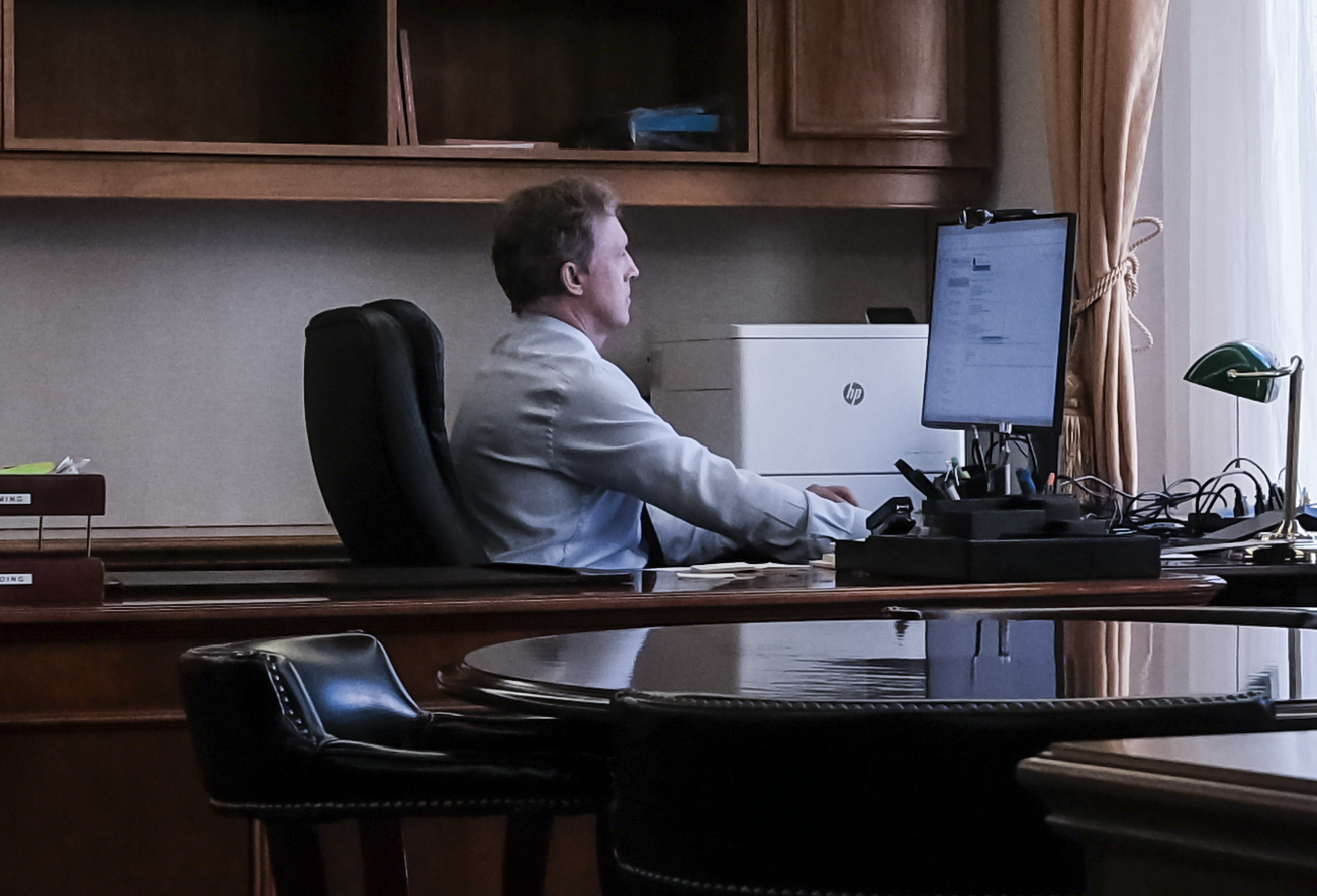 Appeals court explains why it concluded Trump may fire Dellinger