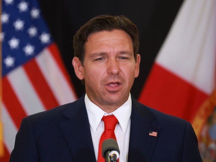 Florida Gov. Ron DeSantis takes aim at Canadian hockey fans, snowbirds