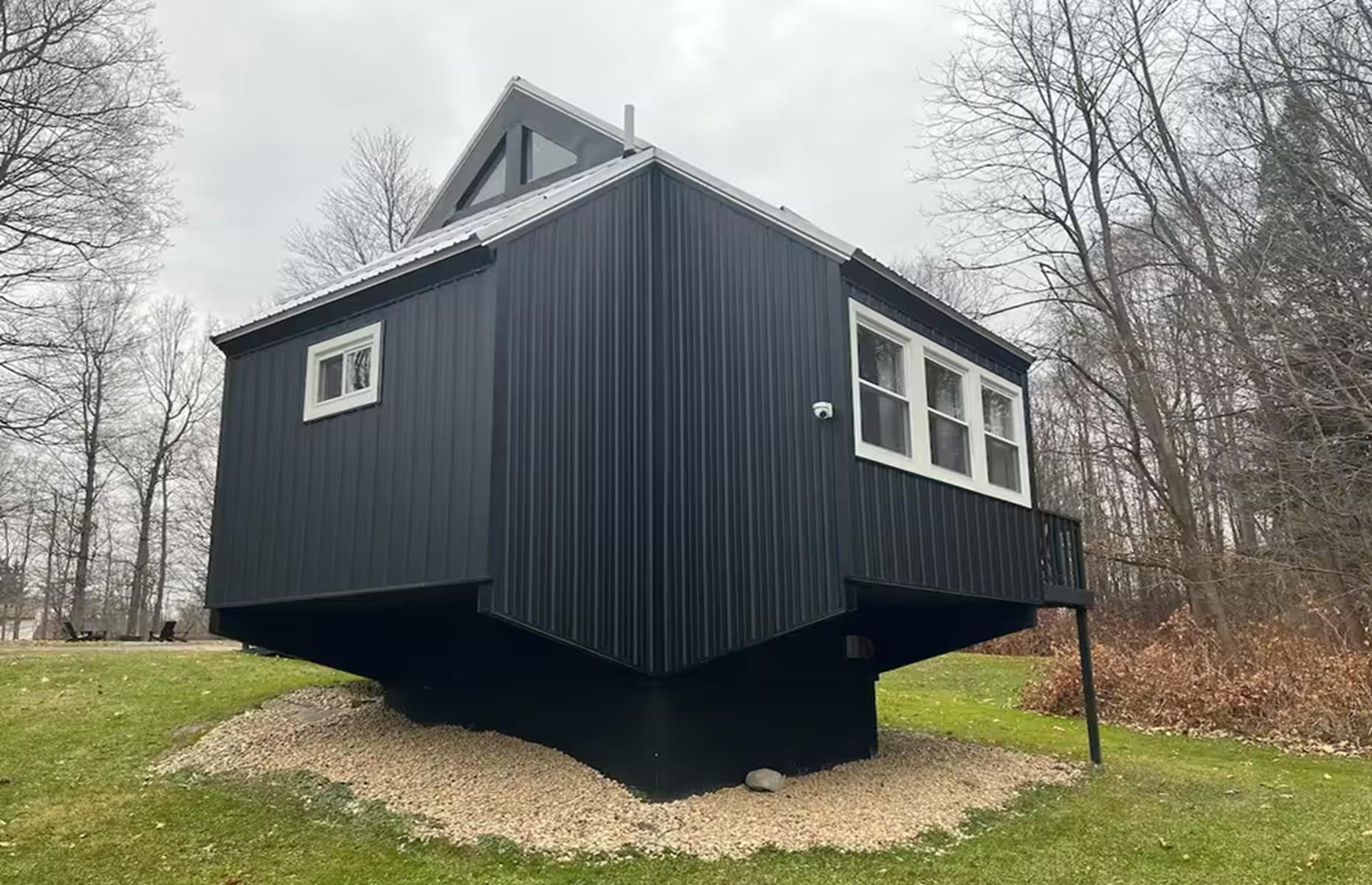 America’s 11 Most Outrageously UGLY Homes, Revealed