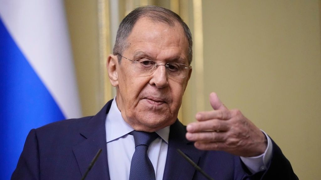 Λαβρόφ: «Η Ρωσία θα ανακοινώσει σύντομα τον νέο γύρο απευθείας ...