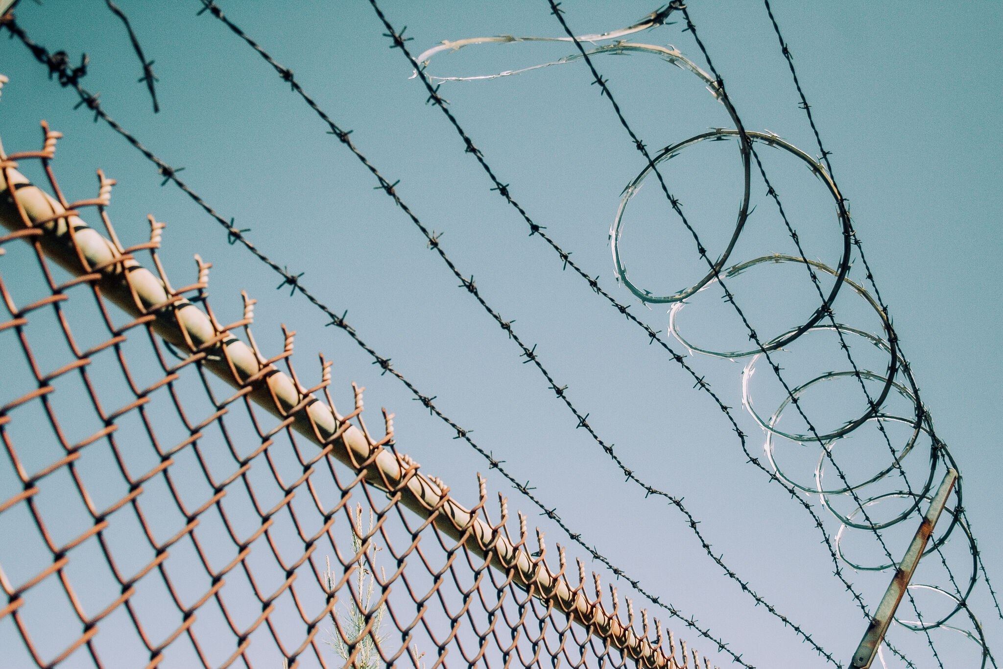 5 hurt in riot involving improvised weapons at California State Prison ...