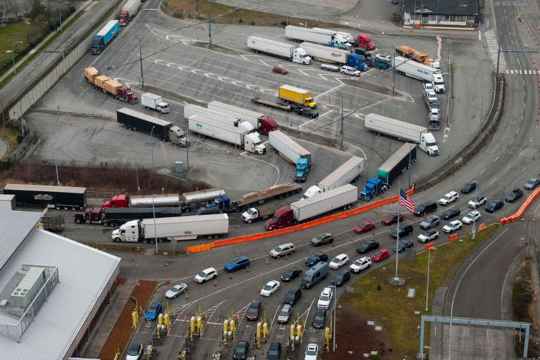 Truckers brace for impact of Trump’s tariffs Truckers brace for impact of Trump’s tariffs