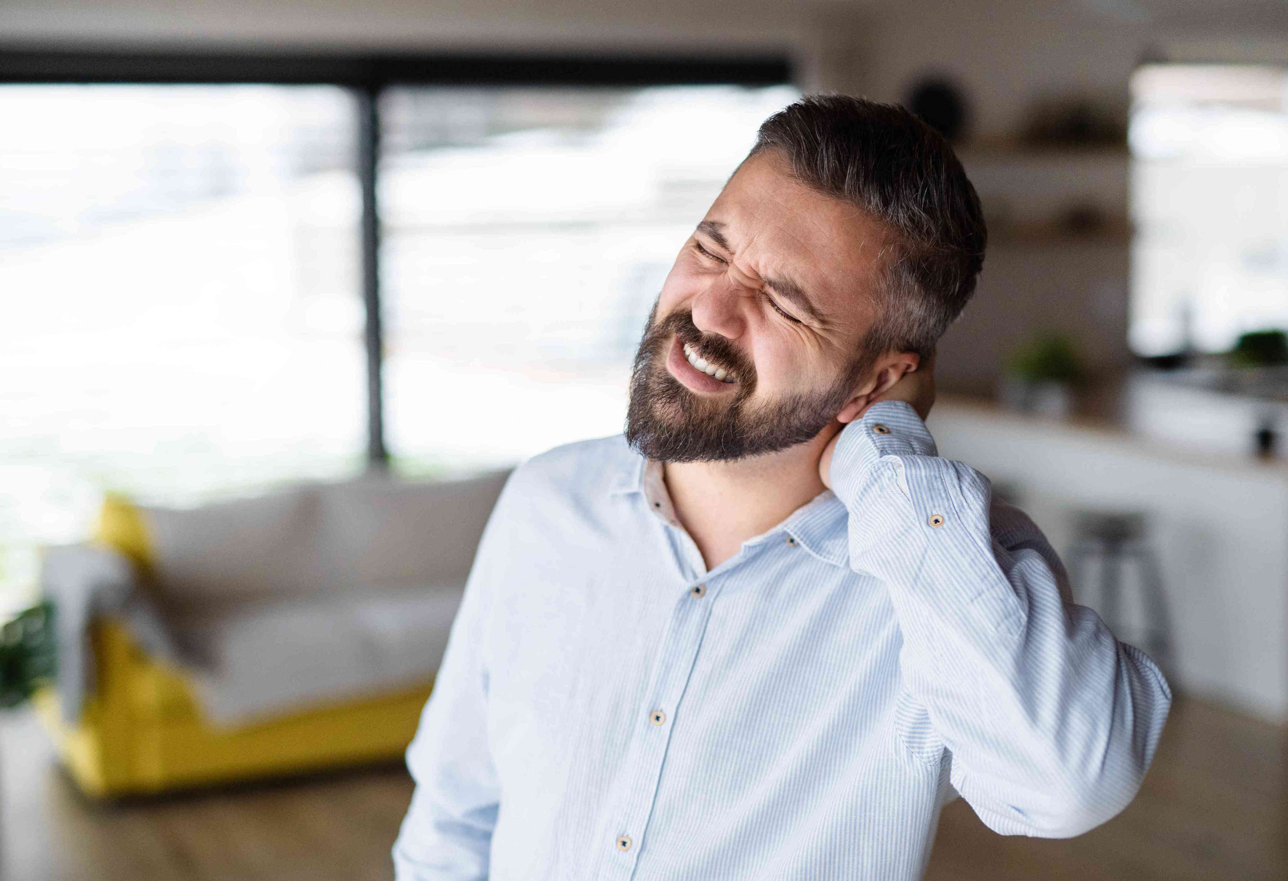 6 Causes of Pain in the Back of the Head and How To Treat It