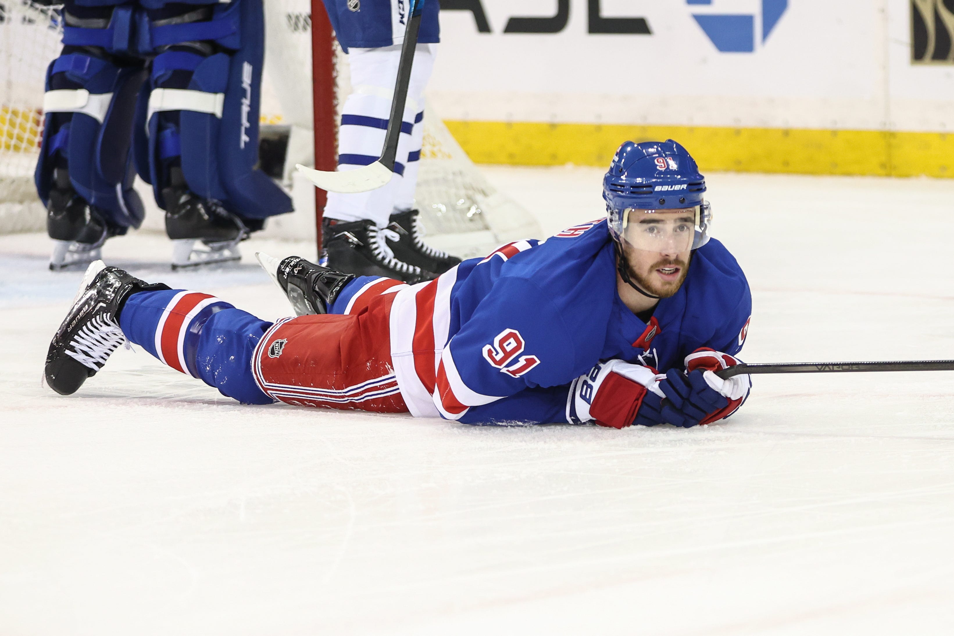 Reilly Smith trade: NY Rangers deal forward to Golden Knights for Brendan Brisson, pick