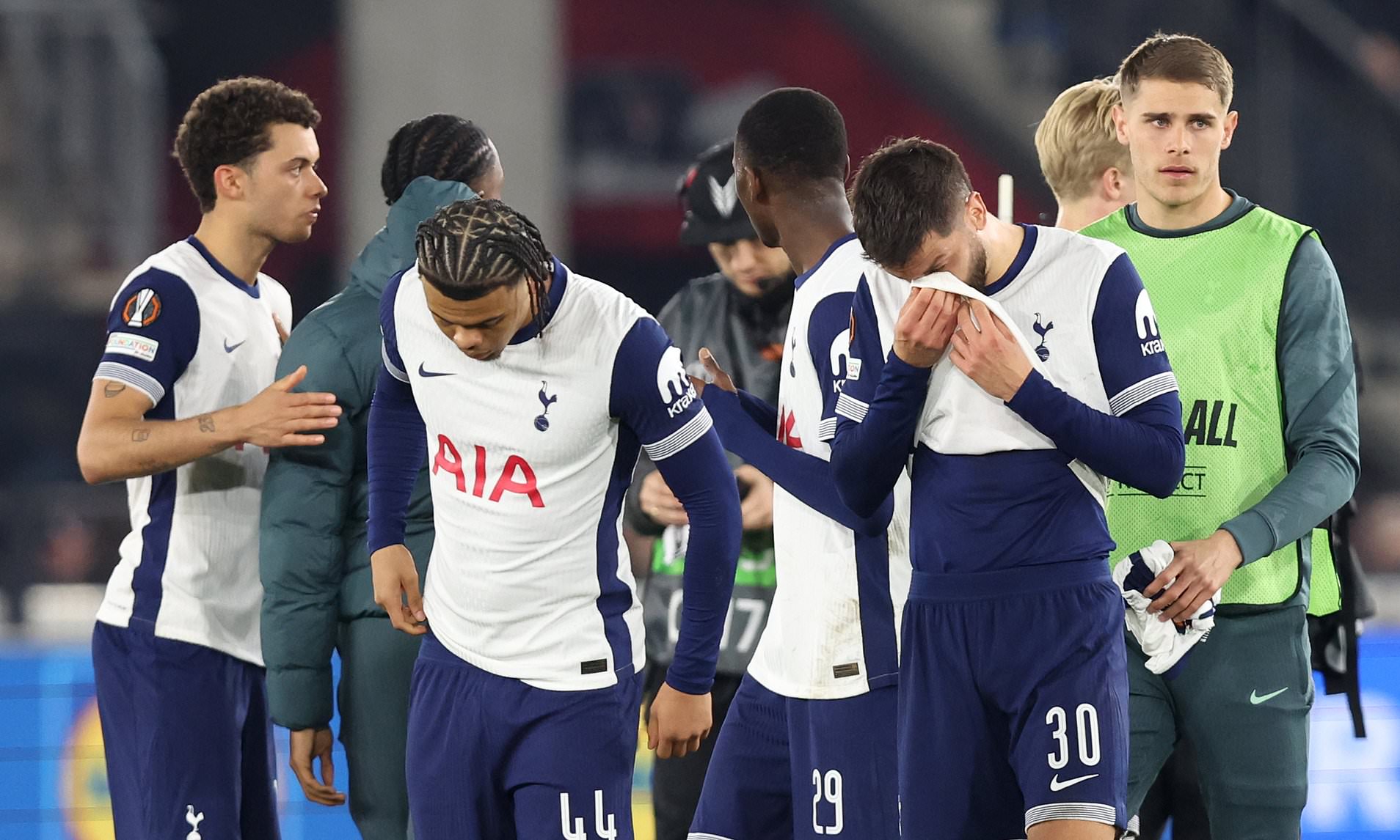 Tottenham suffer ANOTHER injury scare as star man limps off in his ...