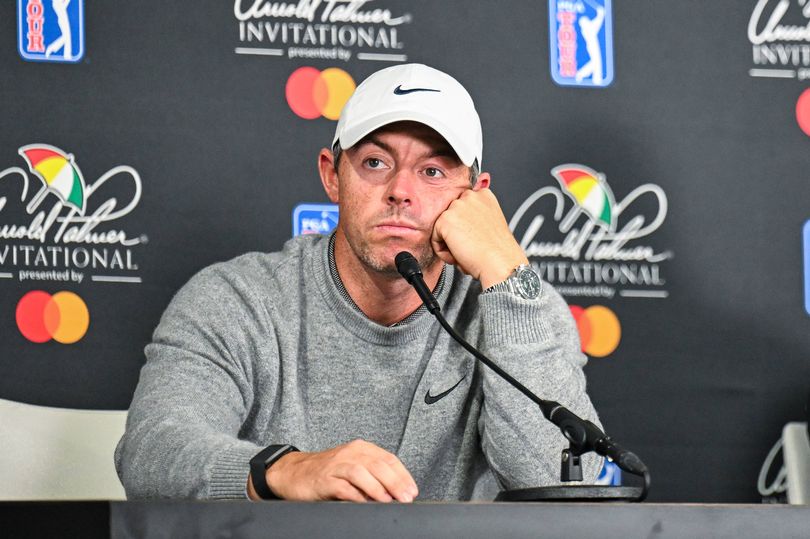 Donald Trump left red-faced by 10-word statement as glum Rory McIlroy ...