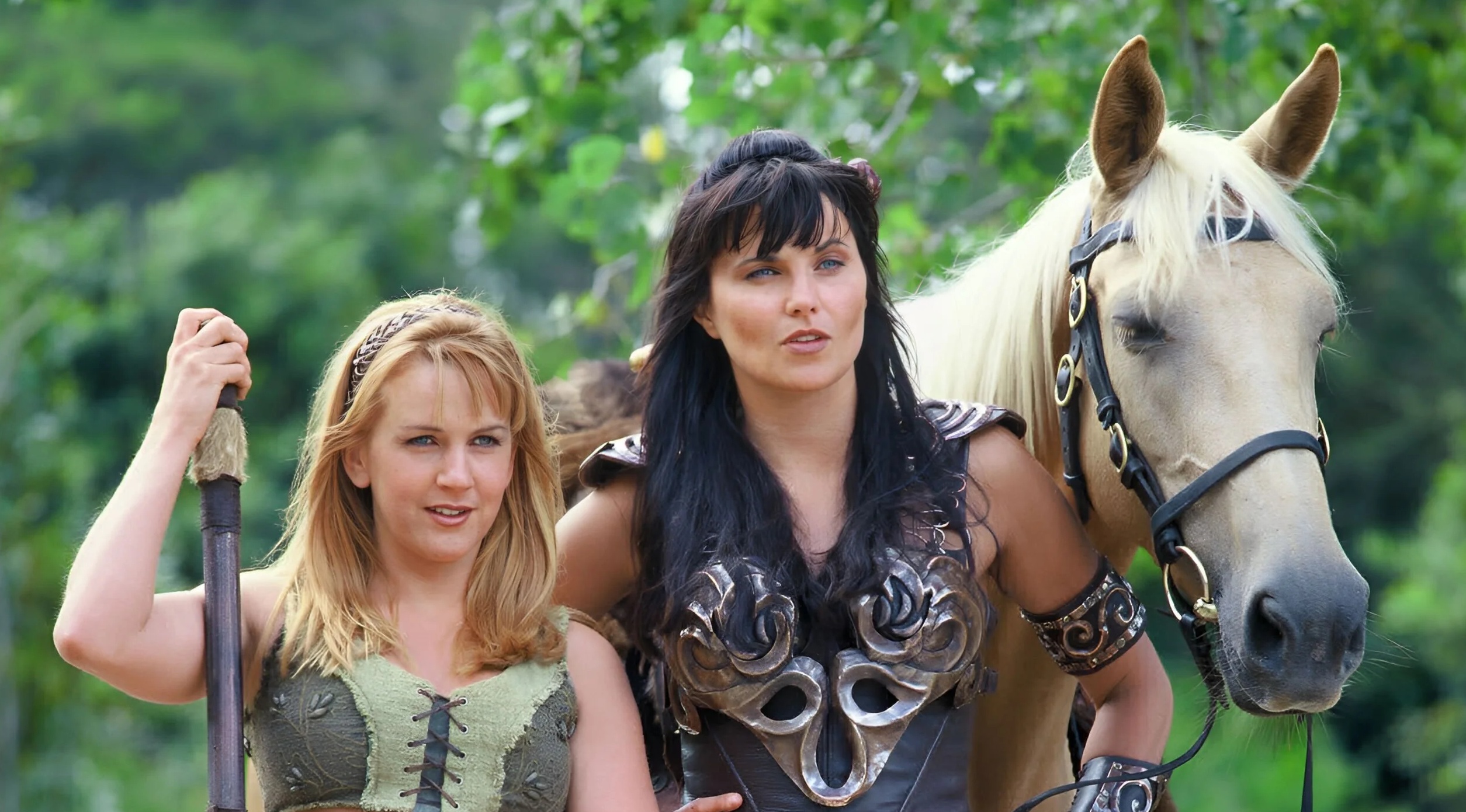 Así luce el elenco de "Xena, la princesa guerrera" 30 años después