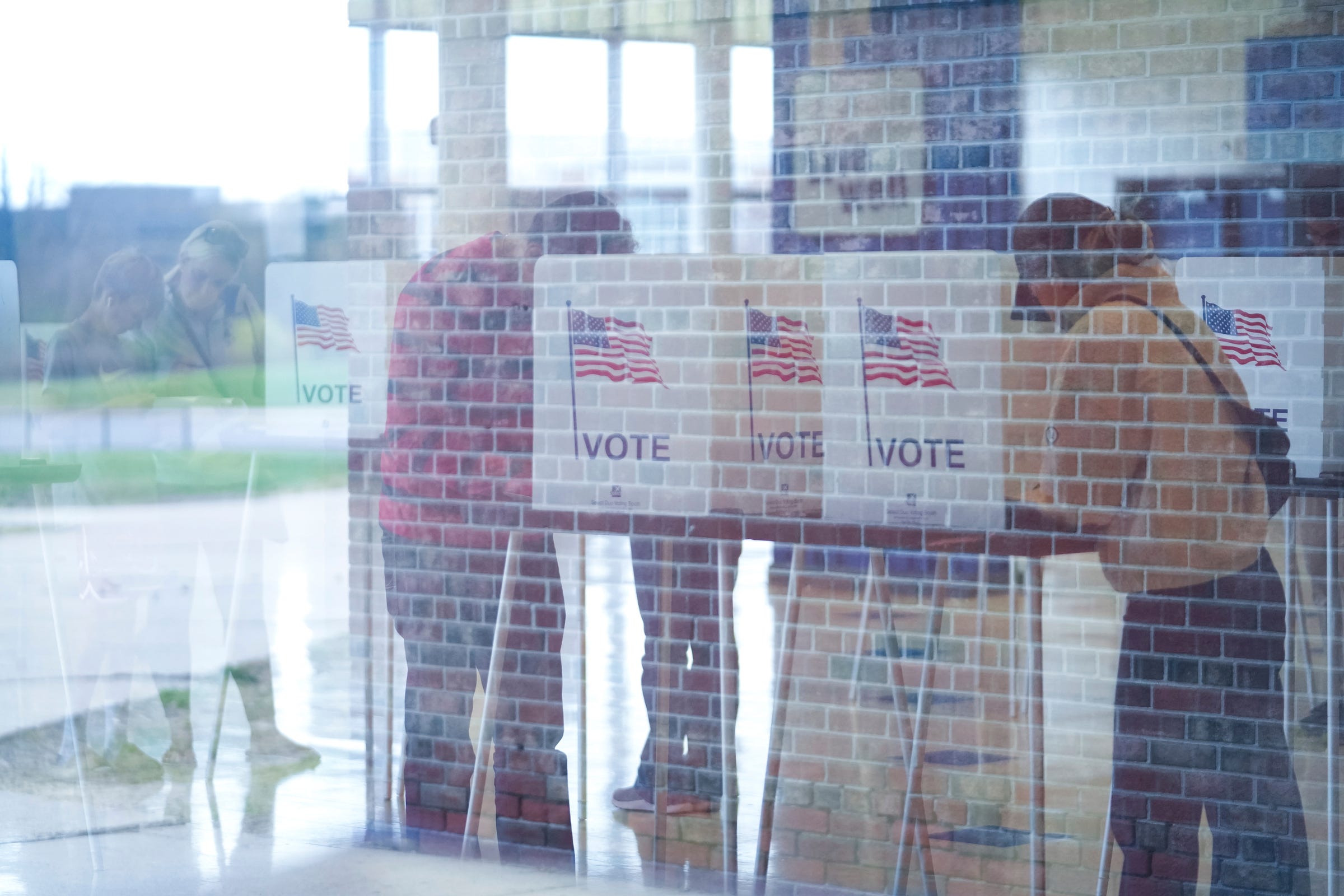 Michigan plans to remove 318,000 inactive voters. Why officials say ...