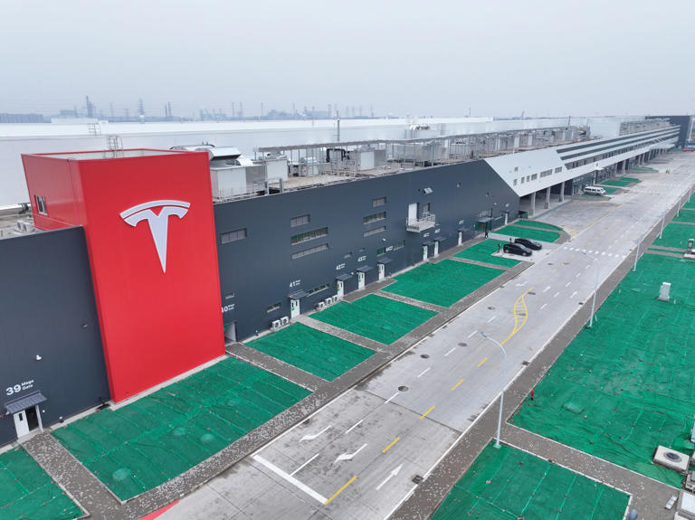 Tesla planning new factory in the Houston area for 'megapacks'