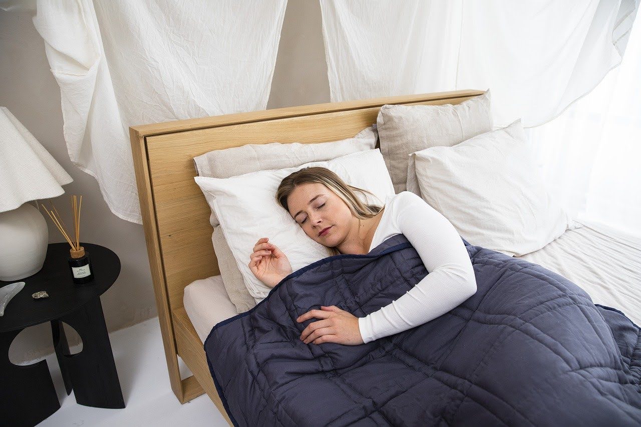 Calm & Cozy: 5 Best Linen Weighted Blankets for Restful Nights